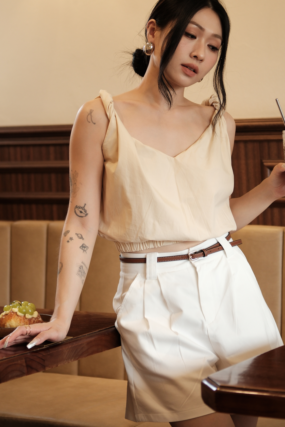 Cleo Tailored Bermuda Shorts in White – Belle Club